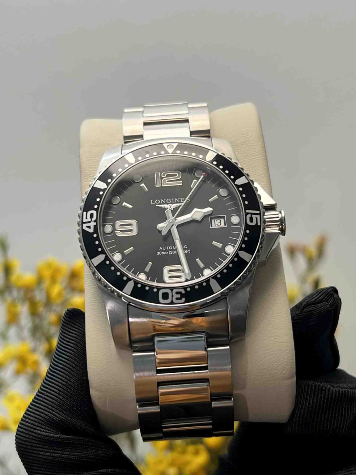 Longines HydroConquest L3.742.4.56.6 Black 41mm - Used - Smile Watch